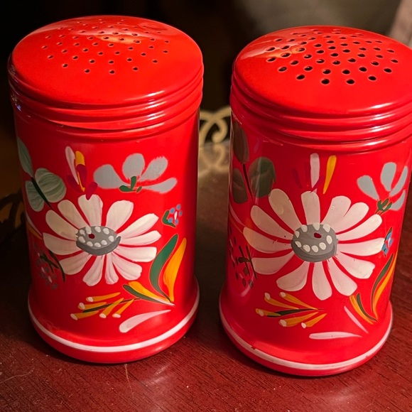 Kitchen | Vintage Hand Painted Red Metal Salt Pepper Shakers | Poshmark